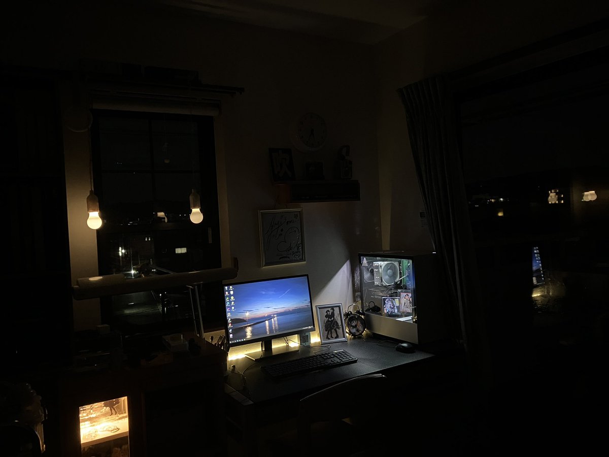 ダイソー『LEDテープライト』がSNSで話題に！インテリア、フィギュア、ミニチュアのライトアップにも | Jocee