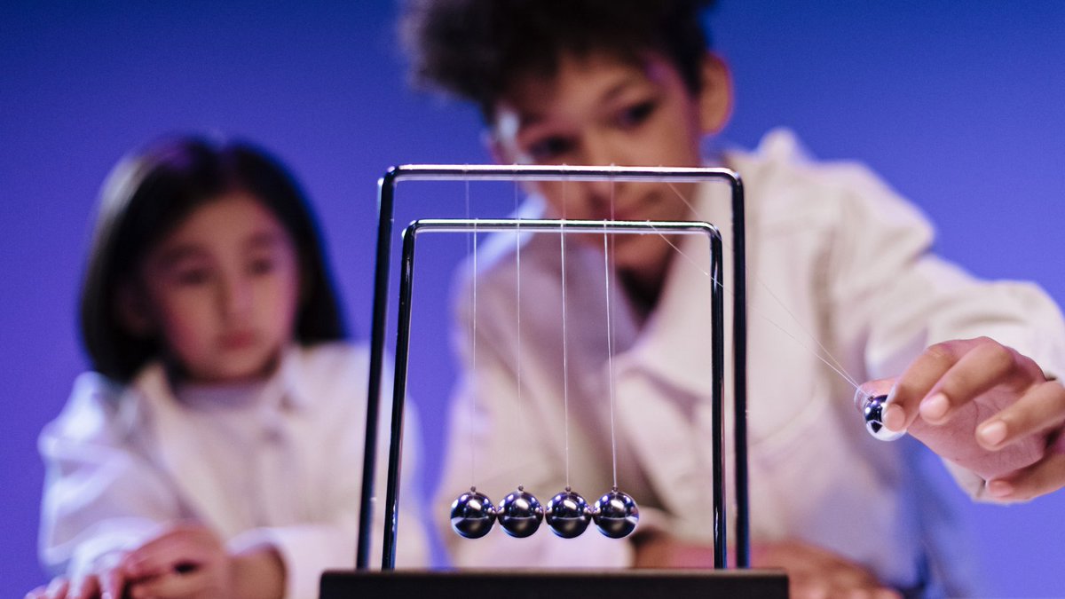 STEM Learning on Twitter: "It's Isaac Newton's Birthday today 💡 Learn more about this game ...