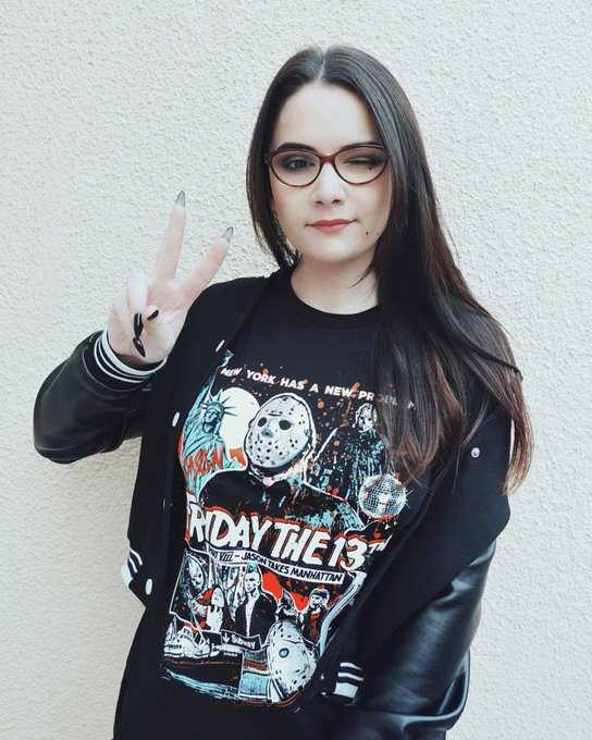 Tw Pornstars Laura Badler The Most Liked Pictures And Videos From