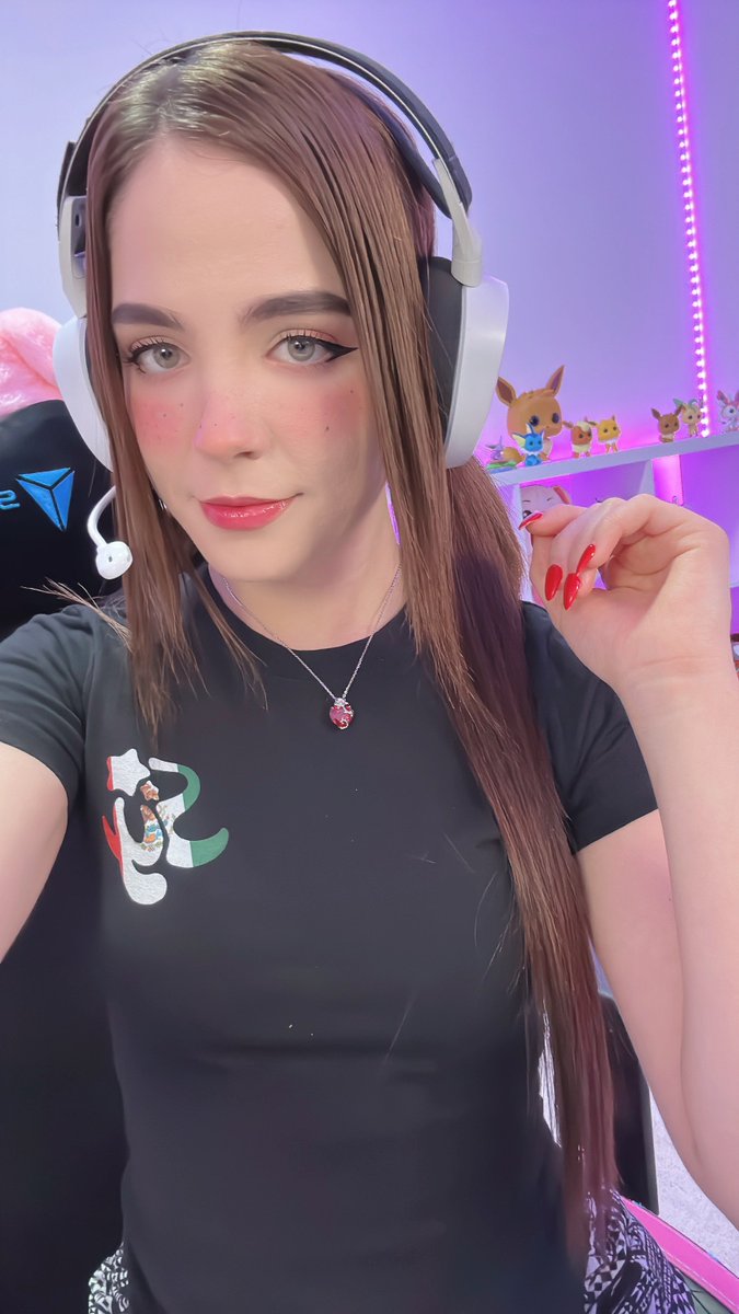 Staryuuki on Twitter: "⭐ HOY STREAM DE COCINA, QUE BENDICIÓN ⭐ 🎀 VOTANDO EN LOS ESLAND COMO ...