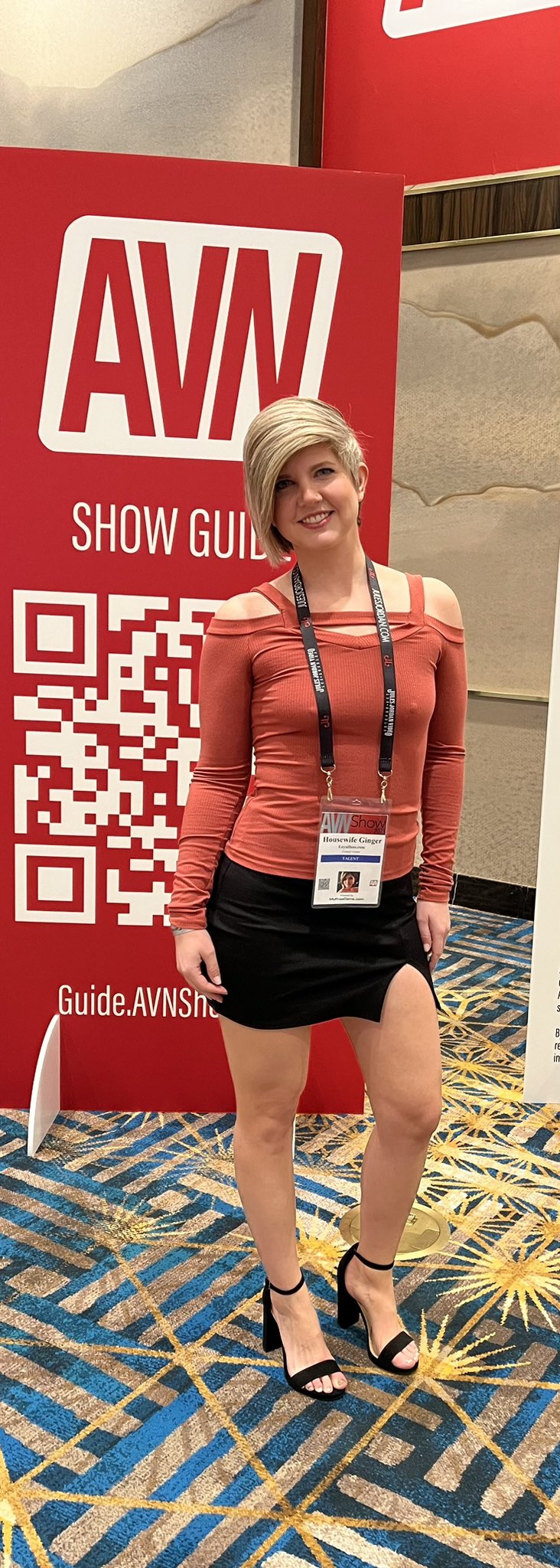 Tw Pornstars Housewife Ginger Twitter Im Here But Just Getting