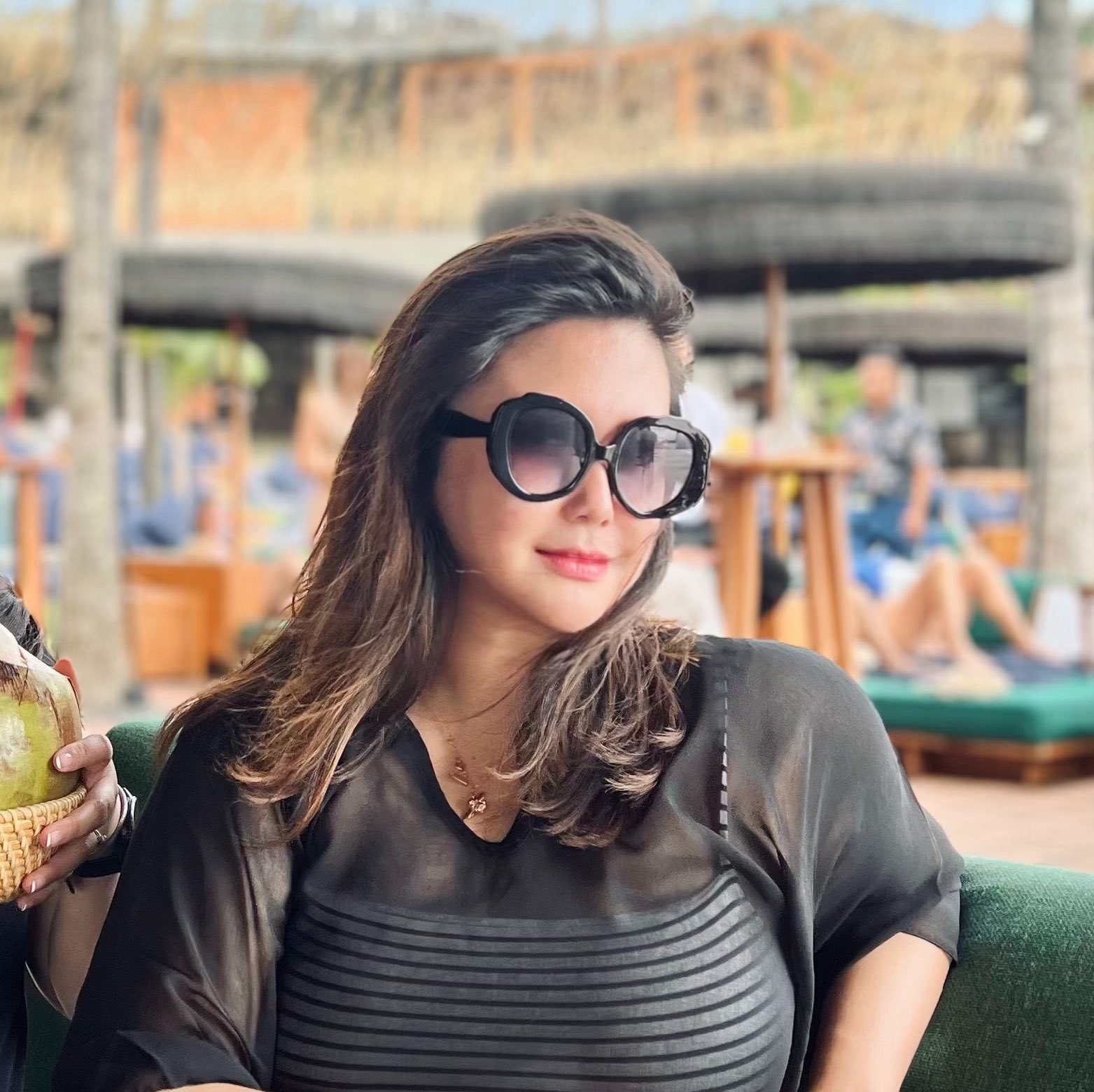 Khaira Nissa on Twitter: "From Kakak in 2012 to Tante in 2022 😂 https://t.co/C0BgNo1f1s" / Twitter