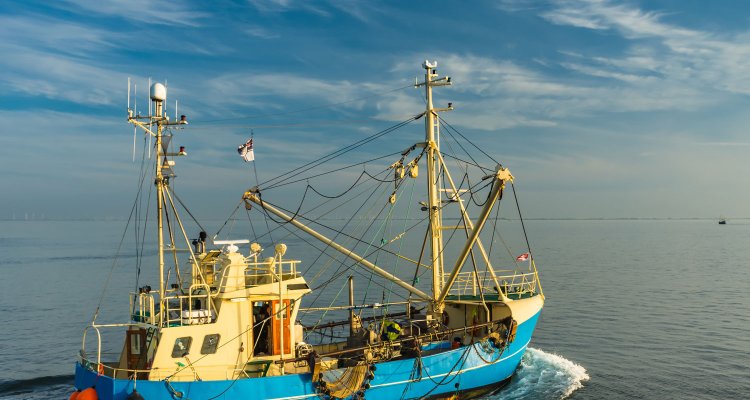 Aanvaring ARM 18 en olietanker bij IJmuiden - Visserij.nl