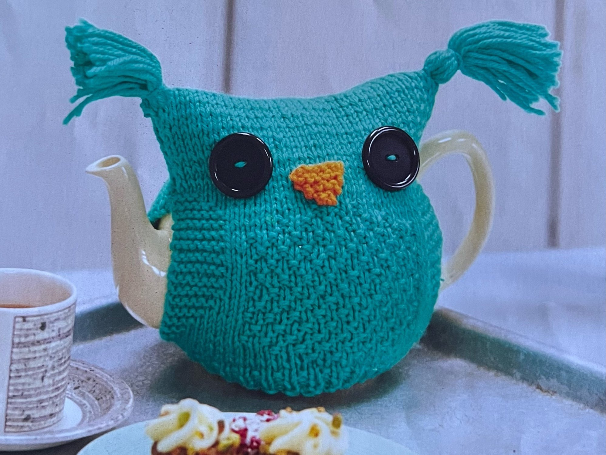 Free Owl Tea Cosy Knitting Pattern