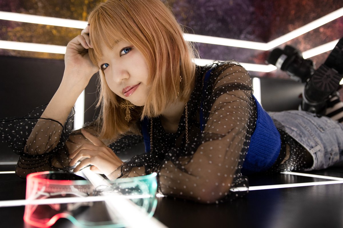 やまもといずみ☕️1/8ピノコデイジー🛋1/9ピクシー on Twitter: "RT @Izumi_Yamamoto_: 派手髪になったし、こういう感じもどんどん撮っていきたい気持ち ...