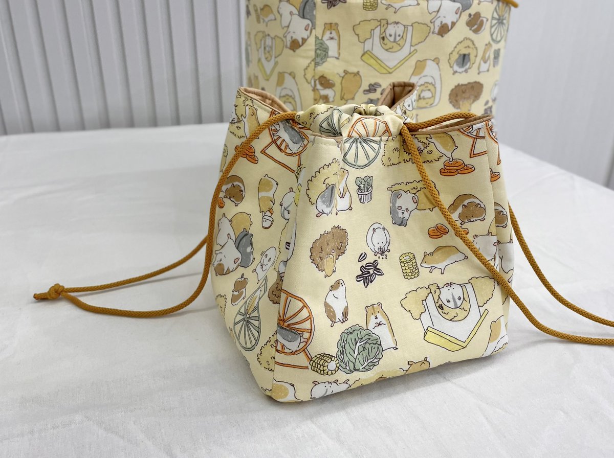 JJ on Twitter: "뜨개러 분들께 꼭 영업하고 싶은 KOMEbukuro 백/프로젝트백, 여섯 가지 패턴으로 판매하고 있습니다 ️ https://m ...