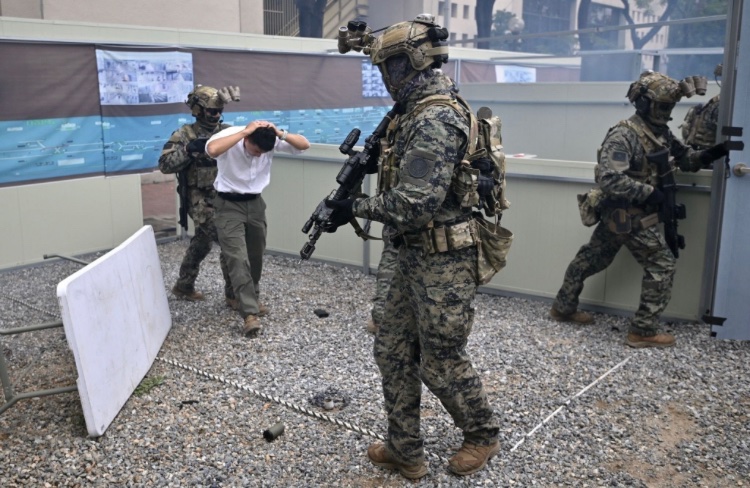 H3Li0S on Twitter: "South Korean SOF training."
