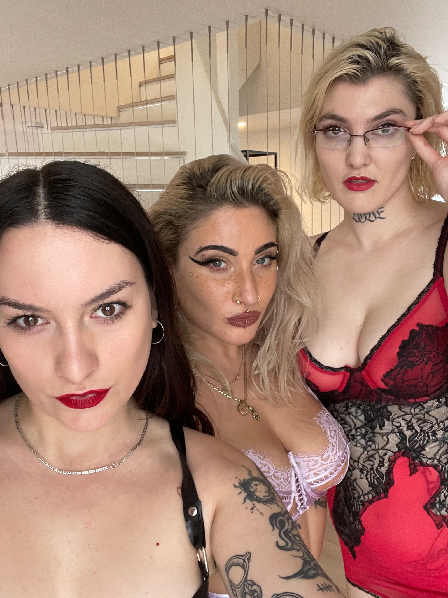 MISS MAY • LONDON DOMINATRIX on Twitter: "Had a very filthy morning with my hot friends ...