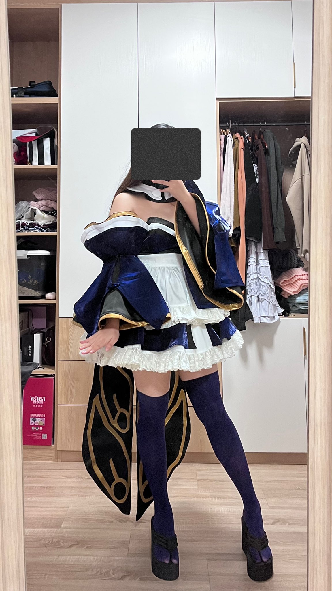 🦊ナリNari🦊 on Twitter: "Damn she did it really perfect!!! I love those big sleeves and that little ...