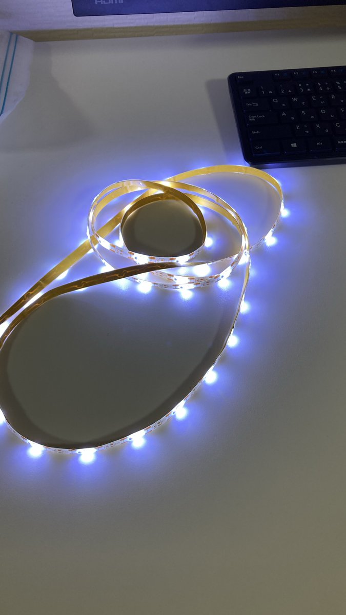 ダイソー『LEDテープライト』がSNSで話題に！インテリア、フィギュア、ミニチュアのライトアップにも | Jocee