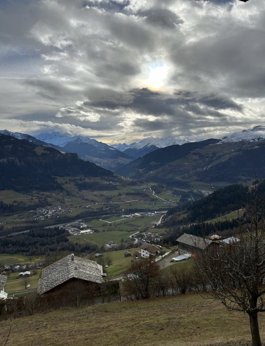 Peter Dynes's tweet - "This is Falera in Switzerland today, middle of ...