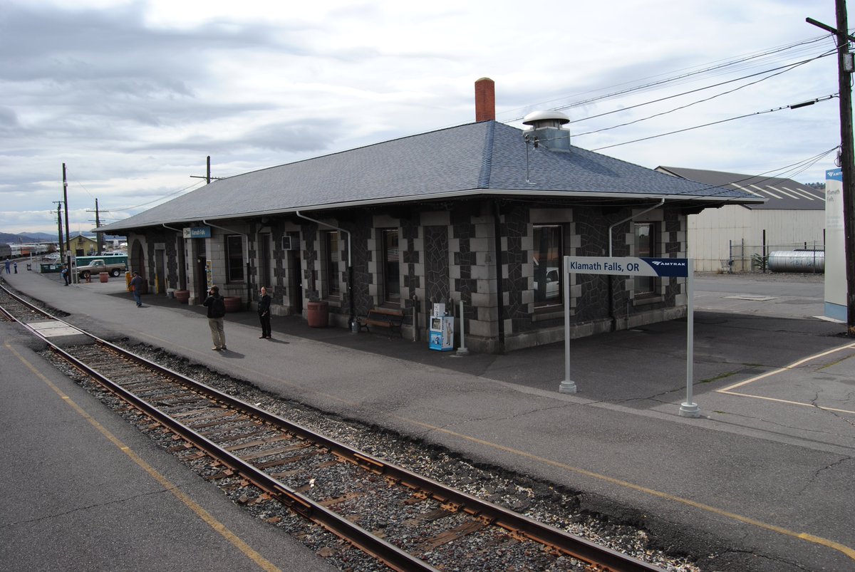 Ananth Rupanagudi on Twitter: "Klamath Falls station is a beautiful train station in Klamath ...
