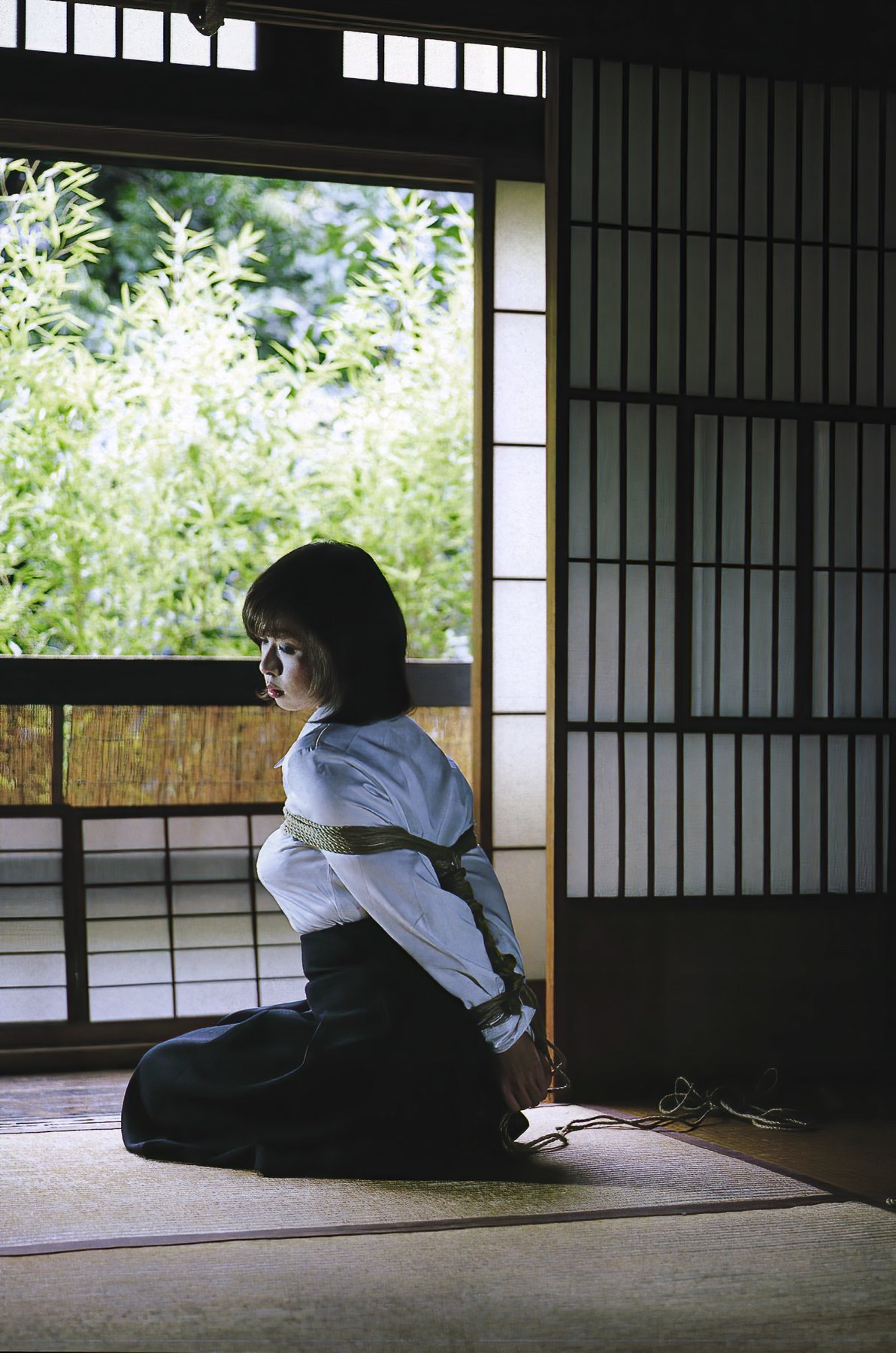 Salon de SM on Twitter: "『雪村春樹の緊縛慕情 総集編』S&Mスナイパー2002年8月号。縛師：雪村春樹、写真：日暮圭介、モデル：梶原まゆ #雪村春樹 https ...