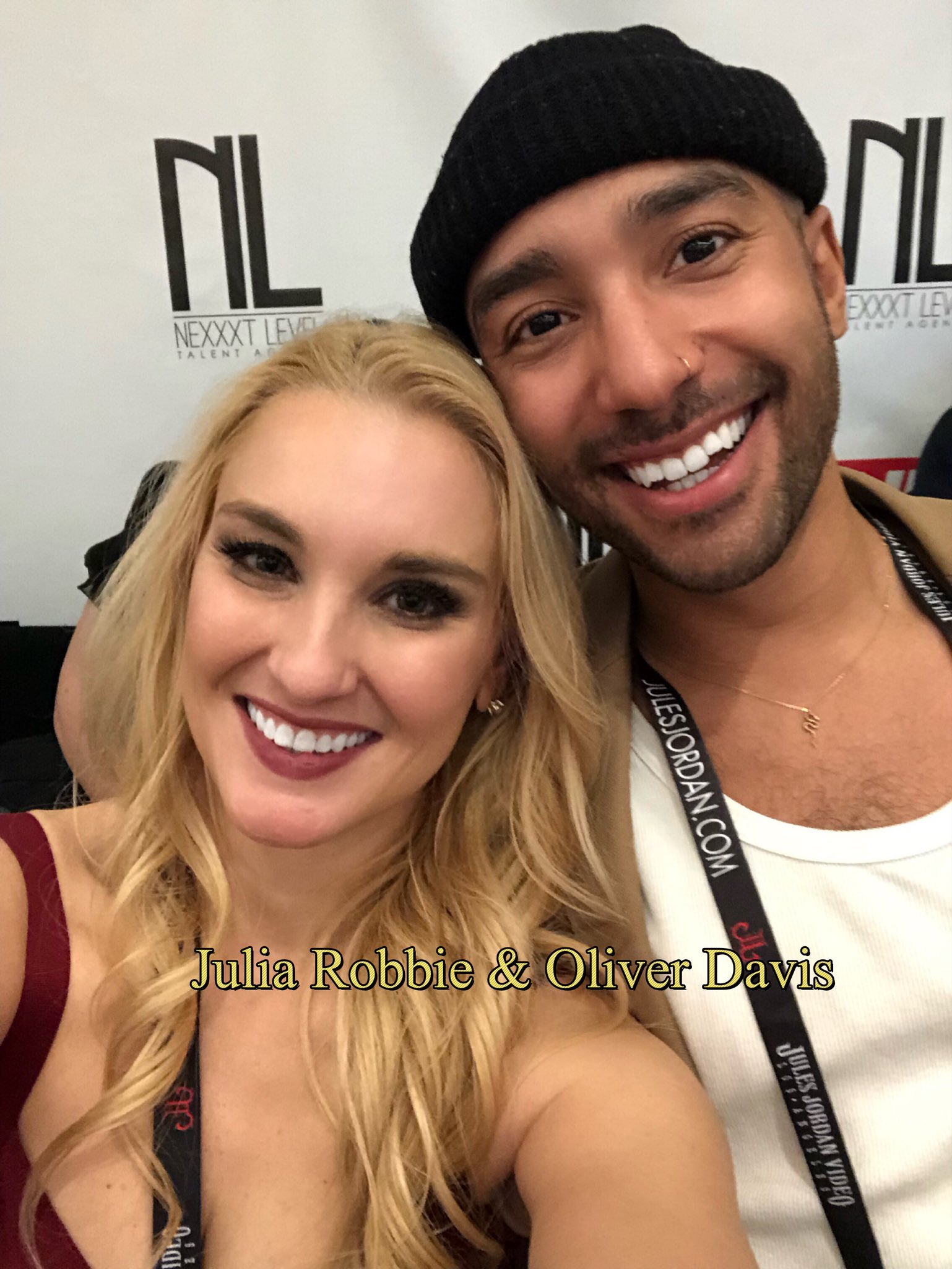 Tw Pornstars 1 Pic Julia Robbie Twitter Having Fun Aeexpo With Imolidavis 🔥 Find Us Both