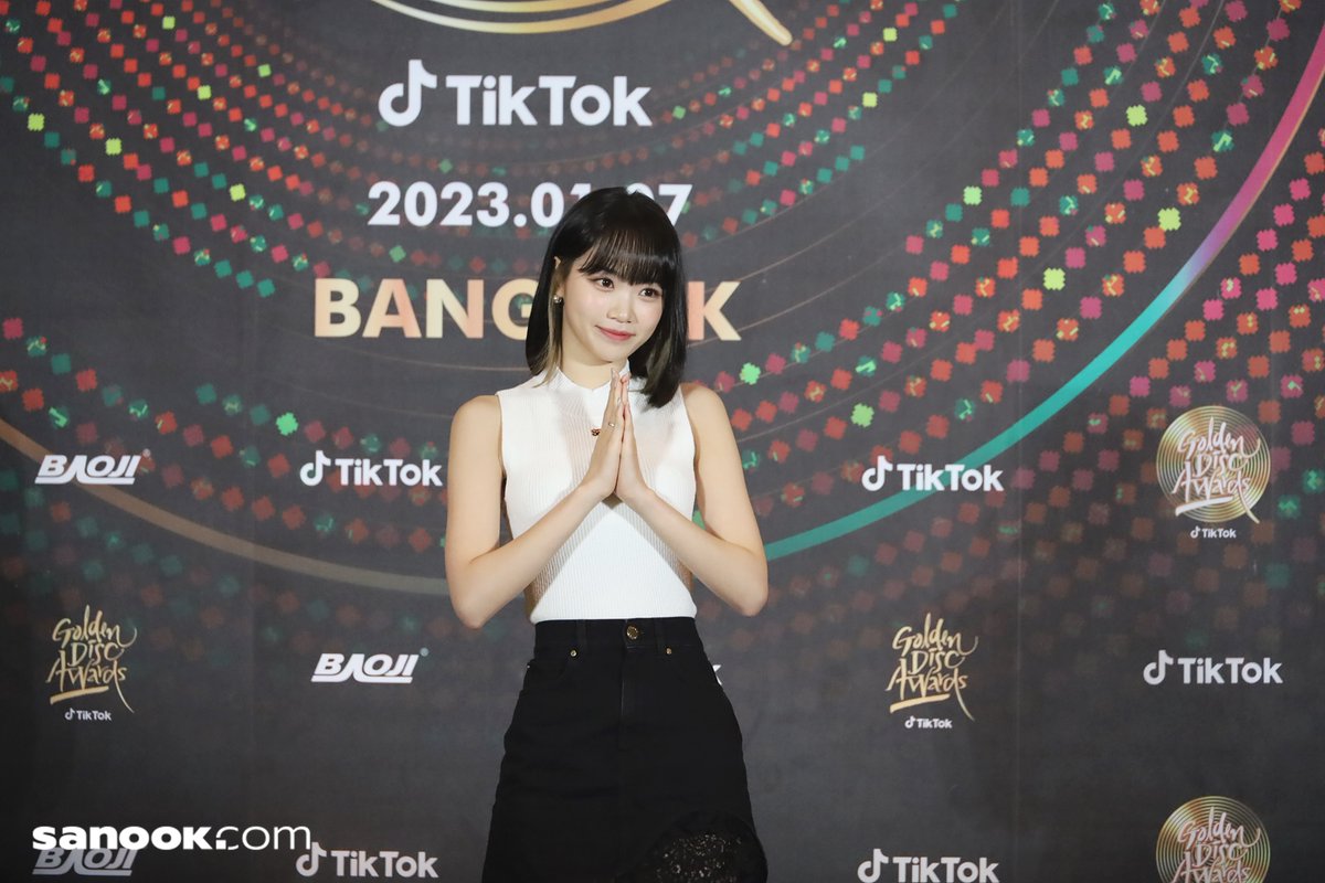 ONLYCHAEWON_TH🐯 on Twitter: "RT @Sanook: แชวอน (Chaewon) LE SSERAFIM ในงานแถลงข่าว Golden Disc ...