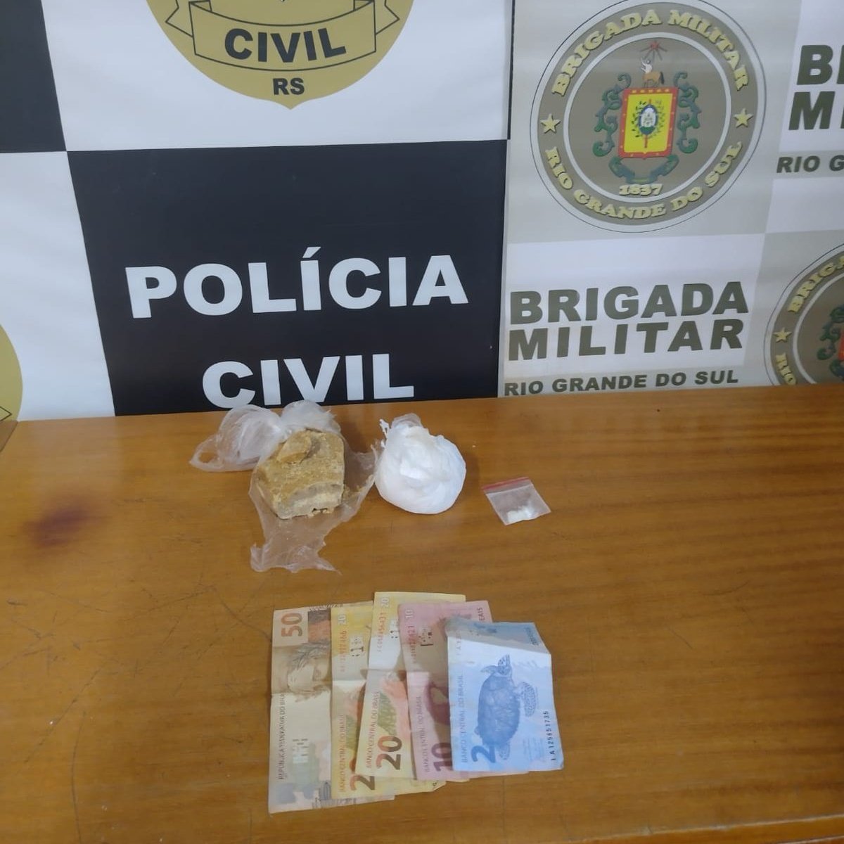 Polícia Civil Do Rs On Twitter Ação Com Brigadamilitar Prende