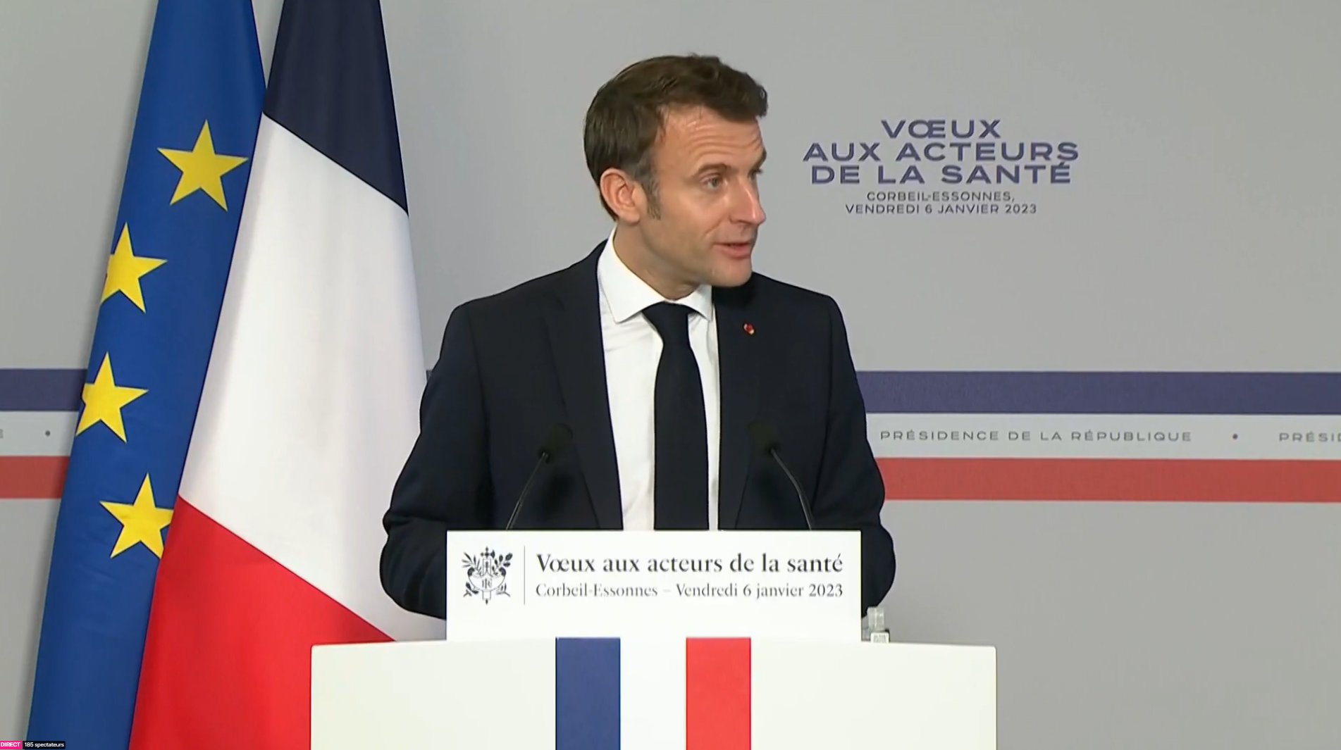 Nicolas Berrod on Twitter: "Emmanuel #Macron lors de ses vœux aux professionnels de la #santé ...