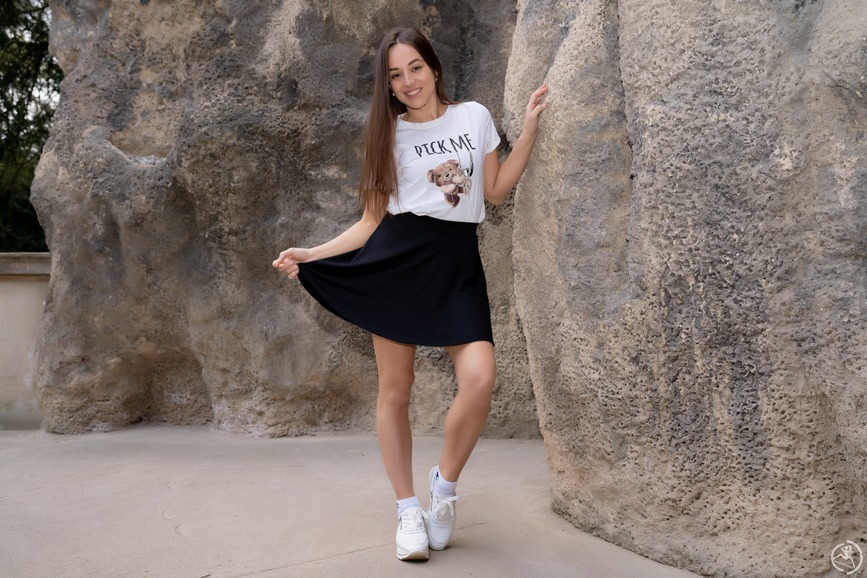 Web Starlets On Twitter Dominika C Outdoor Skirt Fun Joy Bitlydominikac
