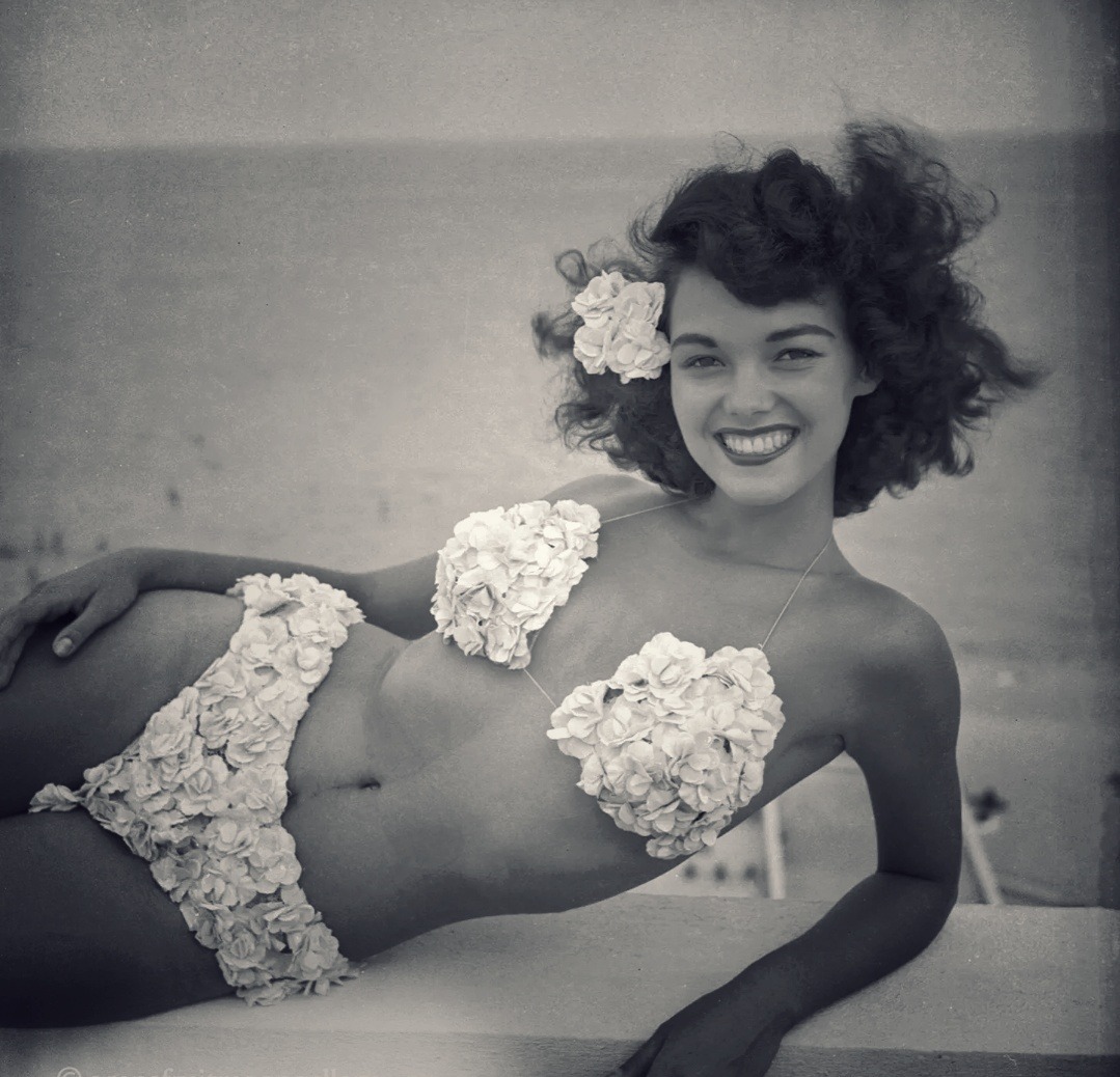 A photo of model Jackie Walker taken in the 1950s by Bunny Yeager. She's so fresh and beautiful ...