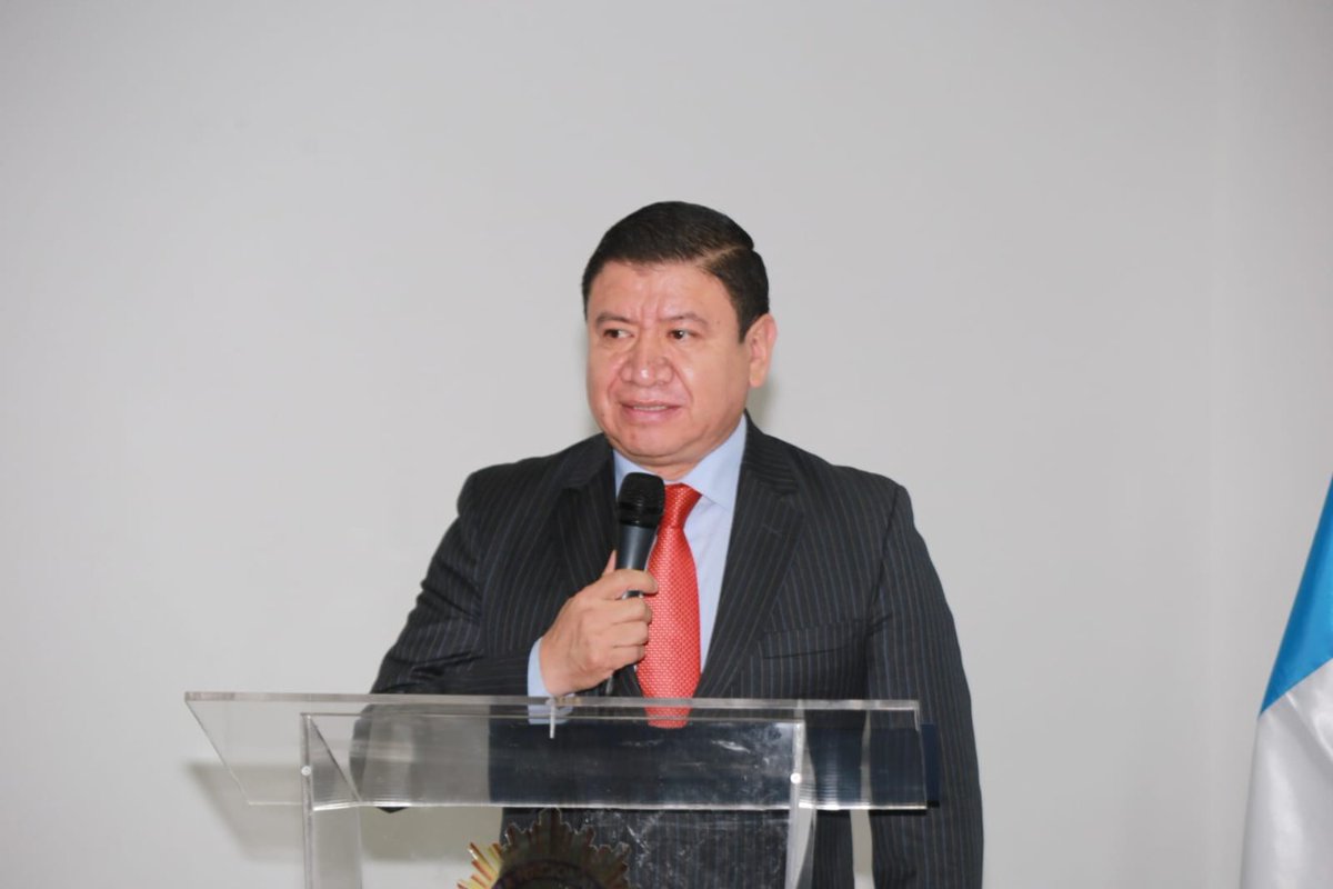 AHORA Este viernes fue juramentado Édgar René Mazariegos como nuevo ...