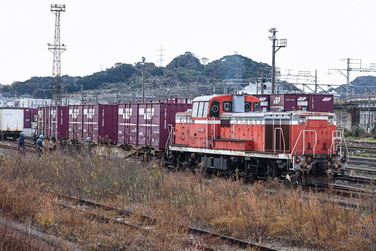 津久井踏切 on Twitter: "RT @railwayDE10: 北の本州最果て生まれは長門でぼちぼち余暇を持て余してました。 DE10-3508、下関貨物代走"
