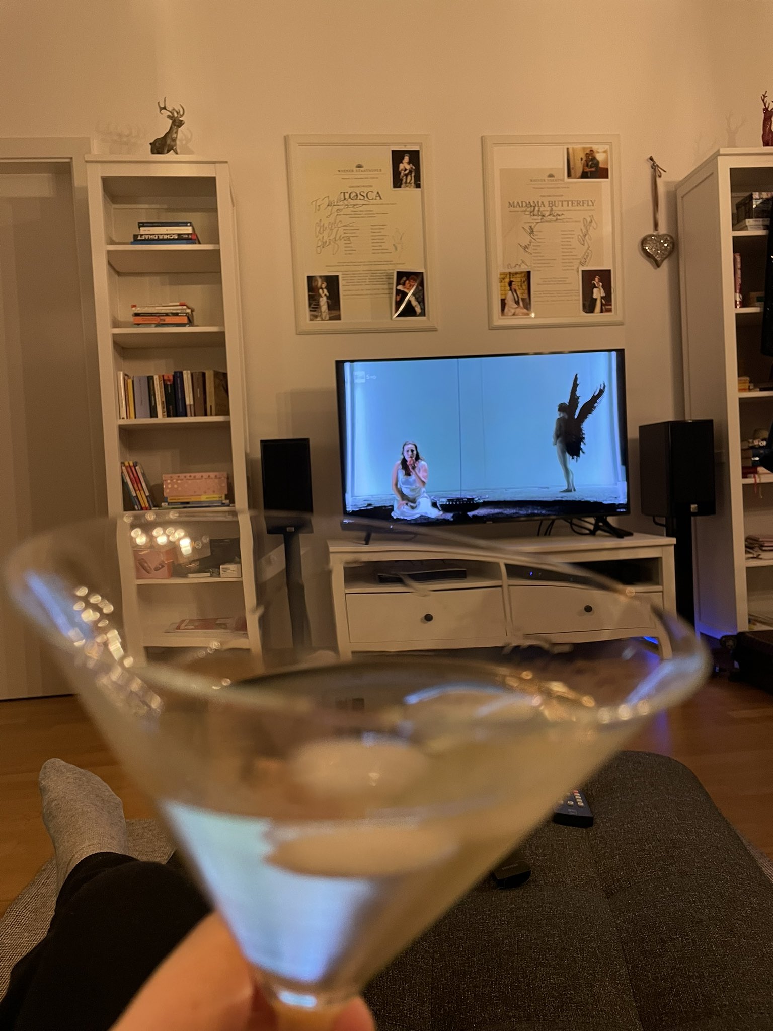 Isa Bella on Twitter: "Tfw the staff meeting at school was so annoying that only a martini and ...