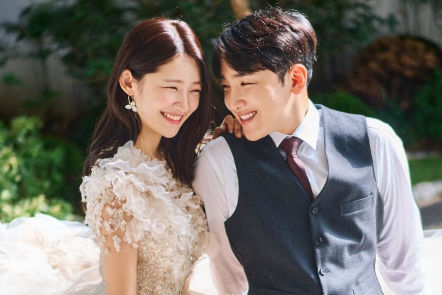 Soompi on Twitter: "Yukika And MAP6's Minhyuk Make A Beautiful Couple In New Wedding Photos ...