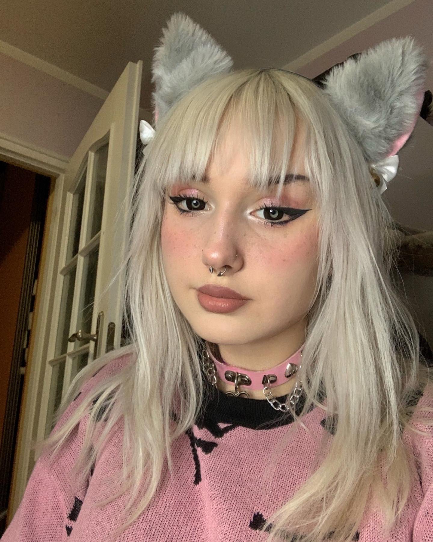 Kit On Twitter Would You Be Rough Or Gentle With Me 7cejpv6w0u Twitter