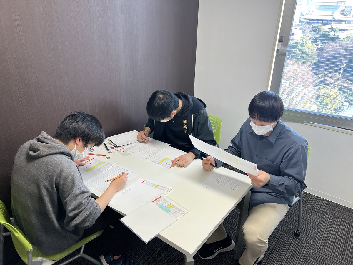 JFKO 全日本フルコンタクト空手道連盟 on Twitter: "1月18日、JFKO事務局において第2回青少年大会の第一次組合せを行いました。首都圏から各団体の先生方が参加してトーナメント ...