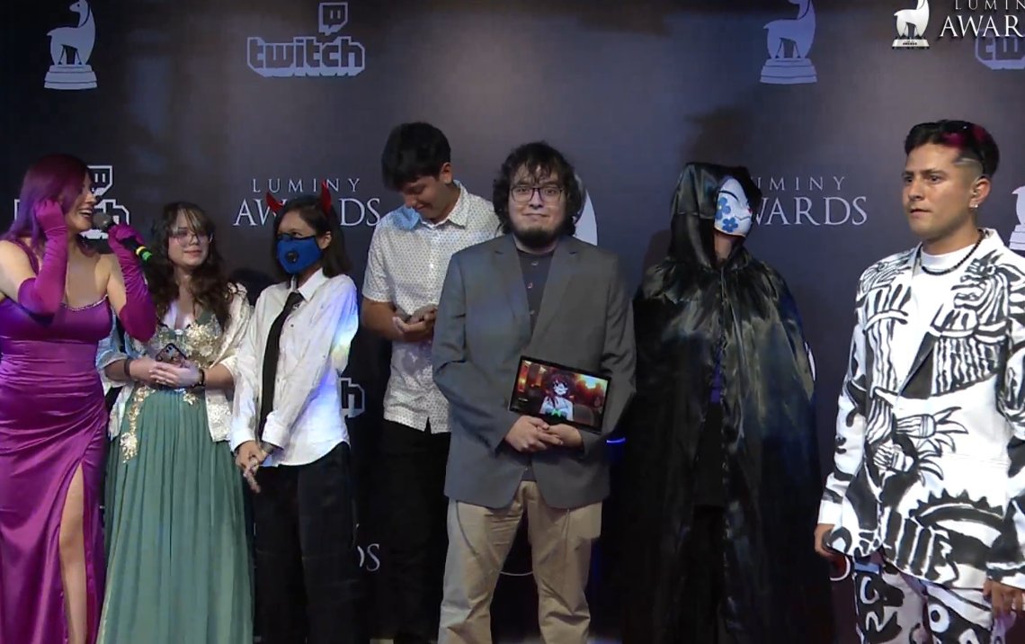 Andreh🎄 on Twitter: "VAMOOOOOOOS RAKKUN VAMOOOOOOS PAPITAS #LuminyAwards https://t.co/5NAyMd5miR ...