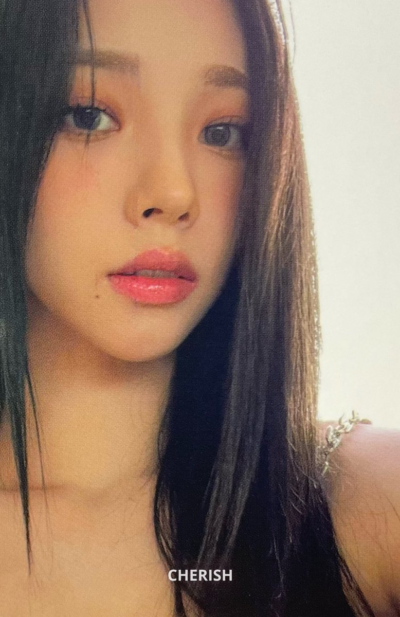 I live in kwangya on Twitter: "RT @karinaspics: #KARINA photocard scan for aespa's 2nd anniversary"