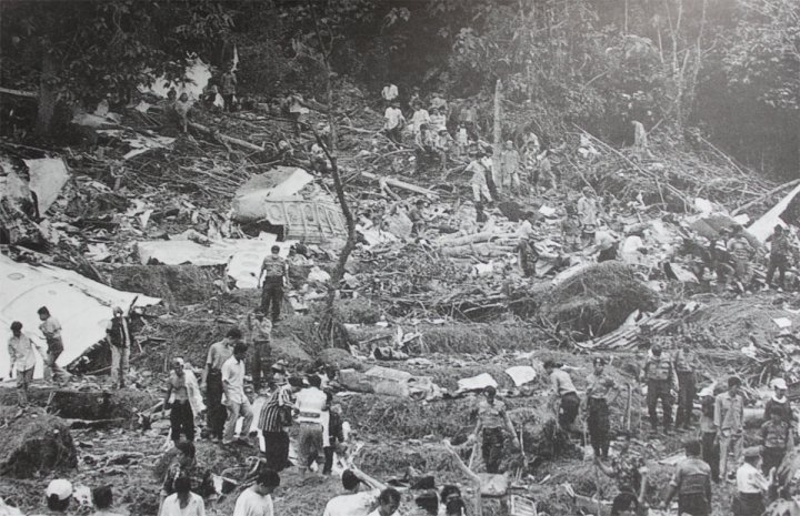 TRAGEDI GARUDA GA 152 Deli Serdang, 26 September 1997 Akibat ...