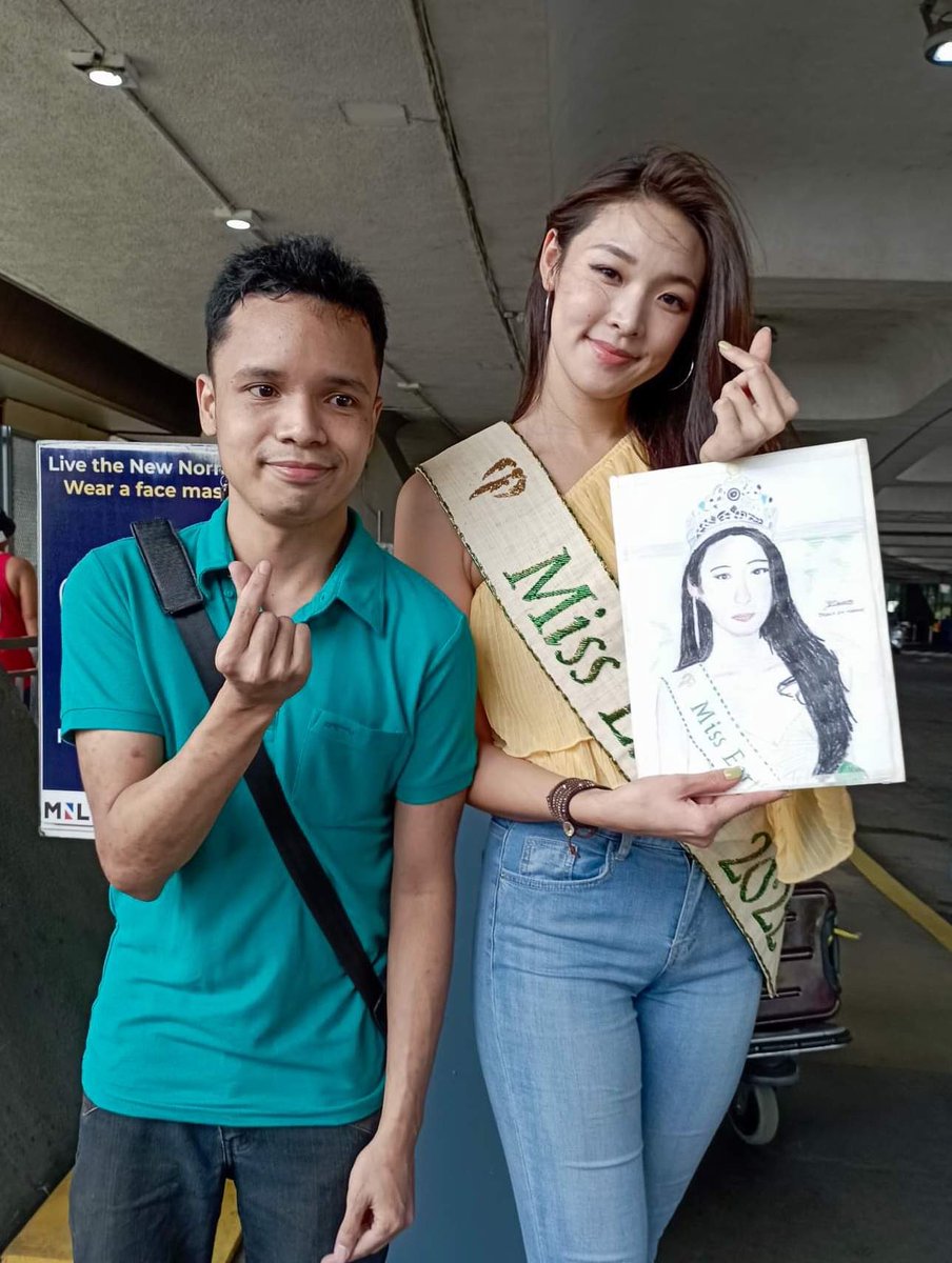 Miss Earth on Twitter: "#MissEarth 2022 Mina Sue Choi welcomed by some of her Filipino fans at ...