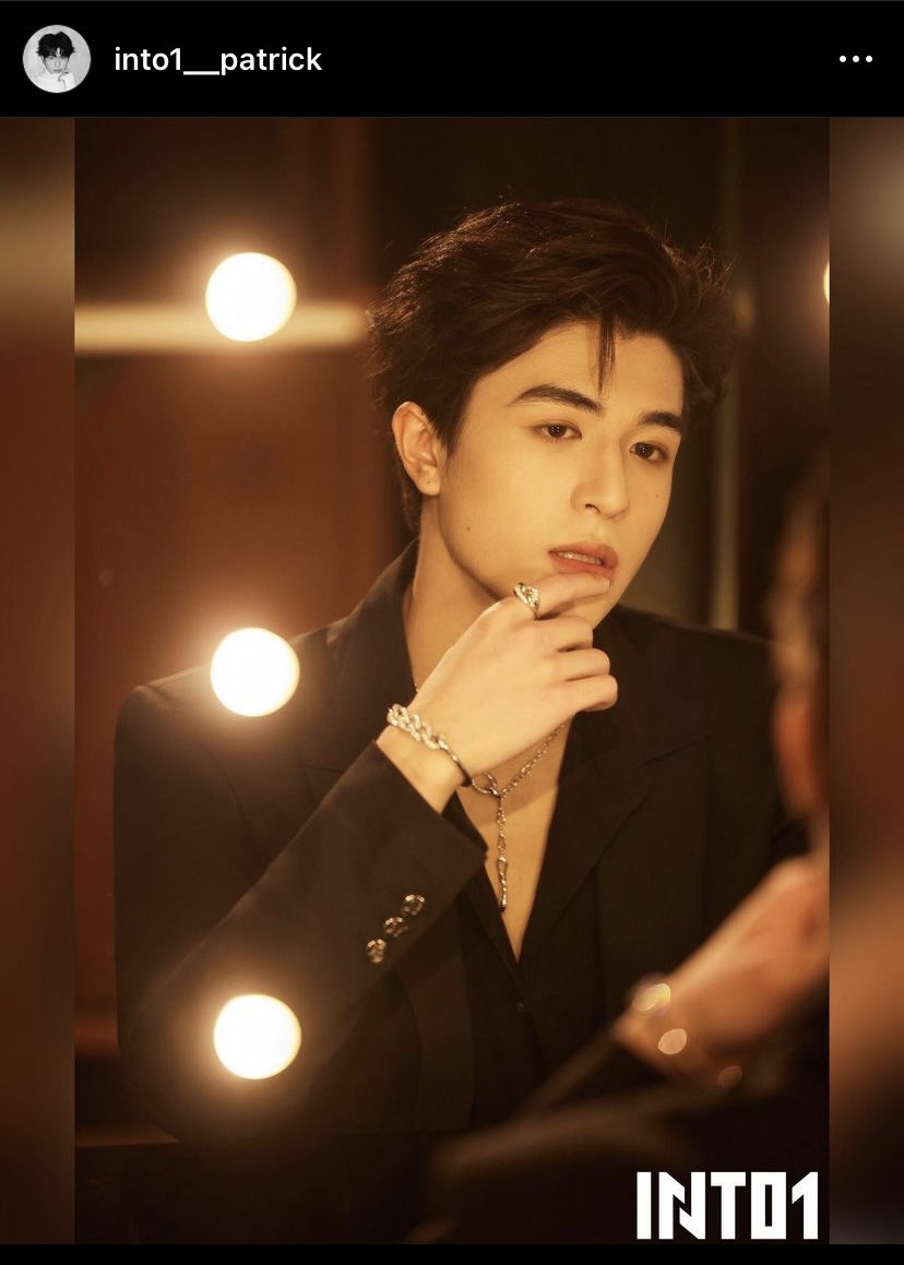 Ari派🌟 on Twitter: "คุณbrand friend of balmainเค้ามาลงเองเลยย PPPAT BALMAIN BLAZER #แพทริค ...