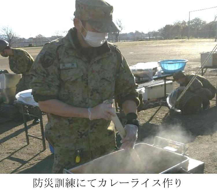 陸上自衛隊古河駐屯地 第1施設団【公式】 On Twitter 【隊員の休日】 第101施設器材隊 本部付隊 で勤務している島津2曹です。 訓練陸曹として各種工事や自治体との防災関係