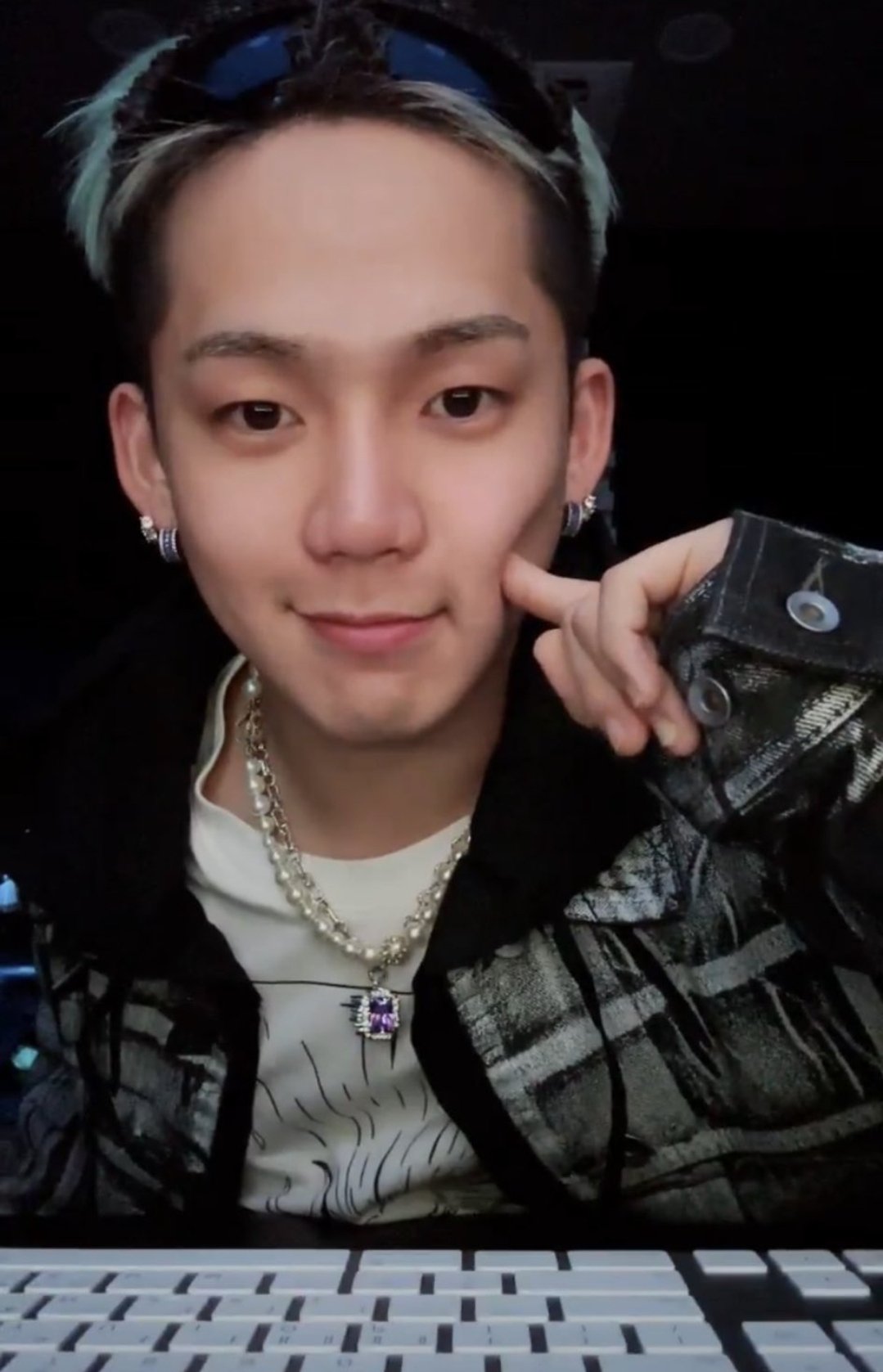 rori • my OT12 (@robotshuu) / Twitter