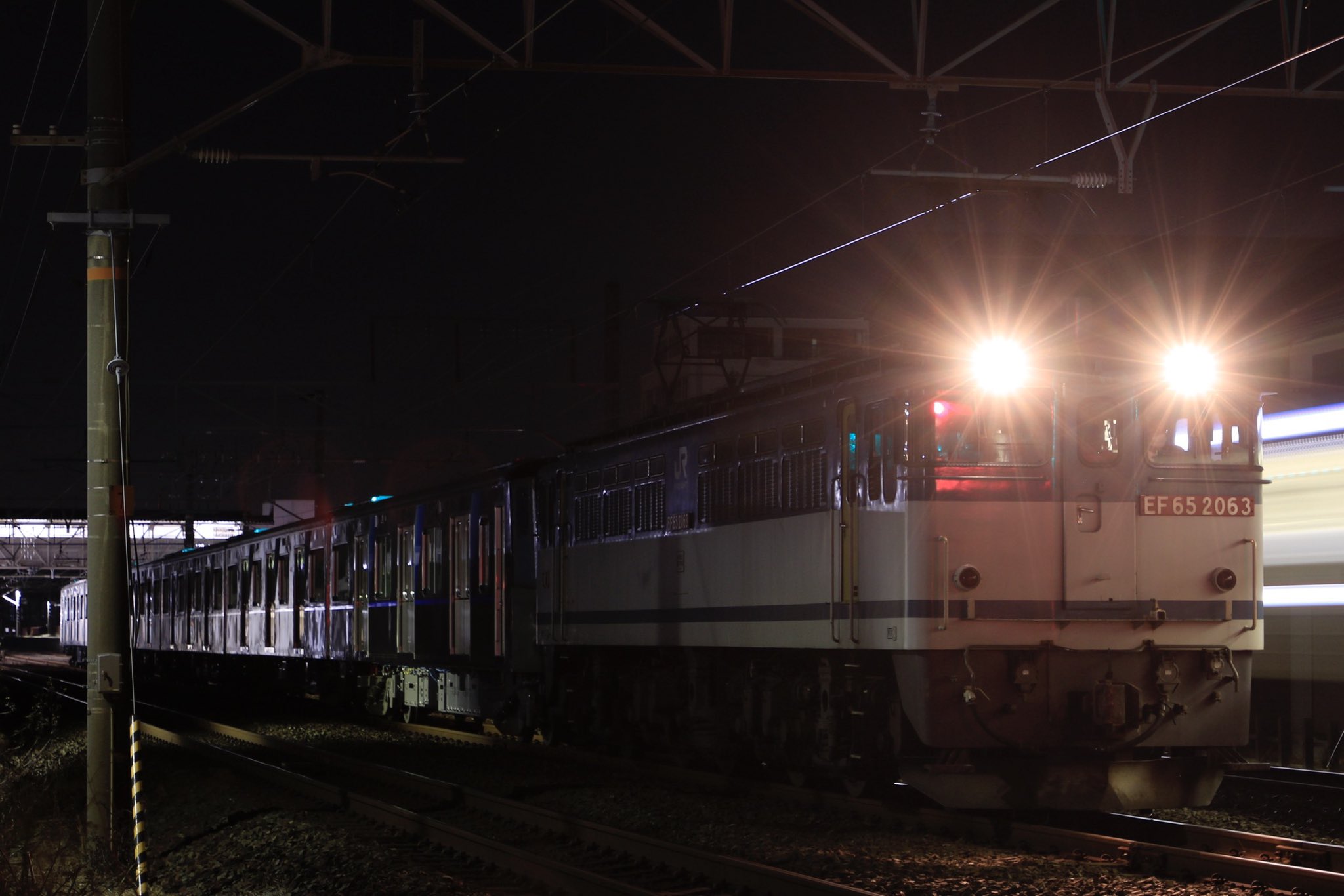 Tynpn on Twitter: "1/21 9866ﾚ EF65 2063 横浜市交通局4000形(4661F) 甲種輸送 9779ﾚ (?) DD200-9 名古屋市交通局N3000形 ...