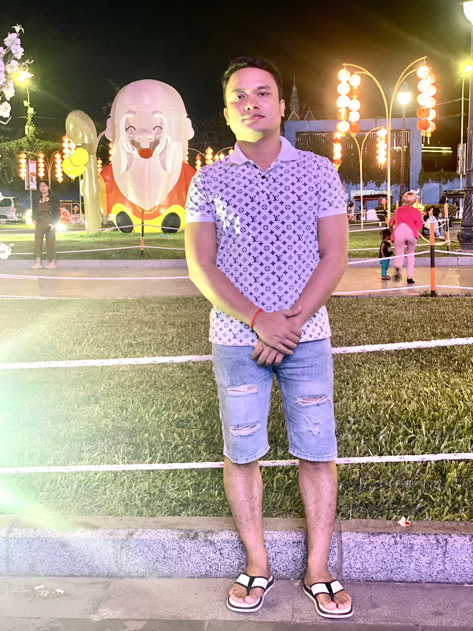 Oeurn vannak (@VannakOeurn) / Twitter