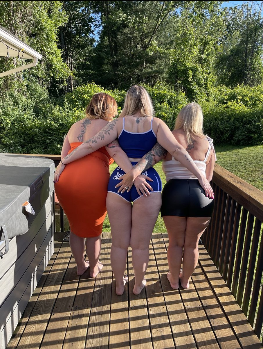 Vix_Cin on Twitter: "If you see these big bootys in NYC this weekend make sure you pull up and ...