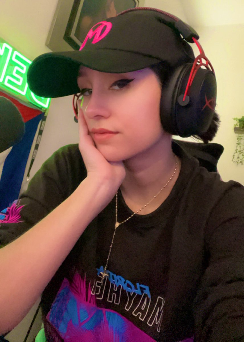 Deku On Twitter Hey Im Live Twitchtvdeku