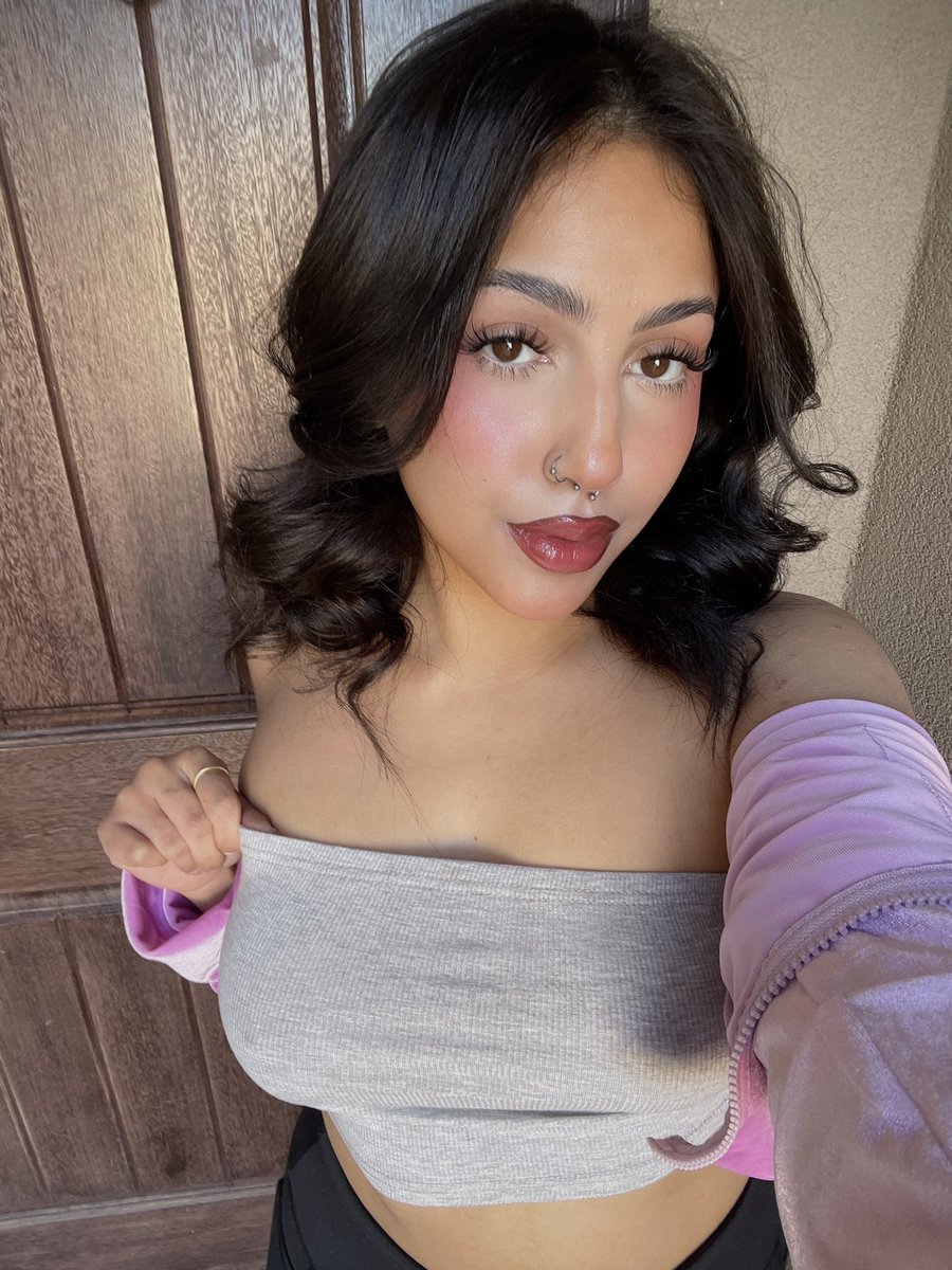 Im Not Real On Twitter hiiii im-not-real-on-twitter-hiiii
