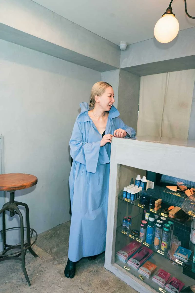 GINZA on Twitter: "おしゃれとまっすぐに向き合うあの人にとっての定番な場所とは？ 【靴への偏愛を受け止めてくれる大切な場所。デザイナー根本 晶さんのスタンダード・プレイス ...