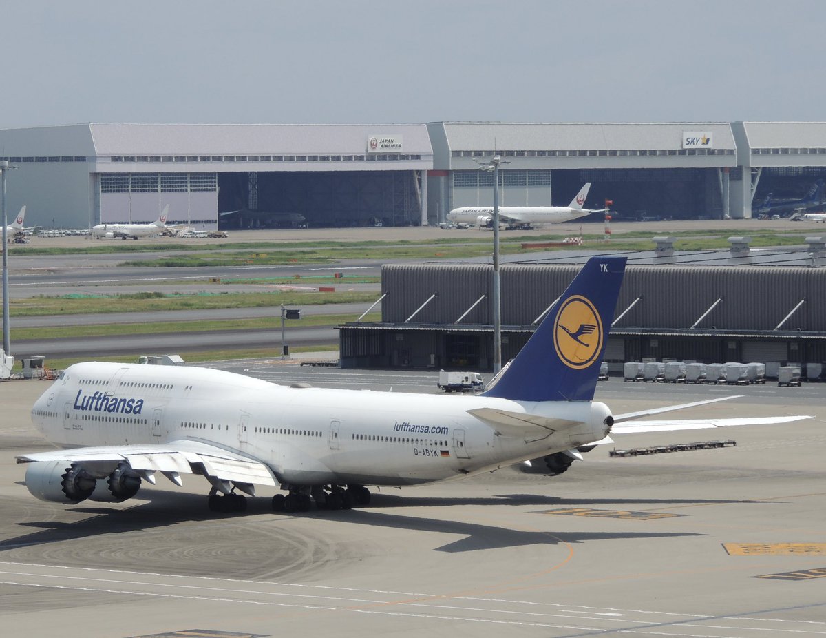 S.S@Plane&Car on Twitter: "2022/06/03 HND/RJTT Lufthansa Boeing 747-8 D-ABYK"