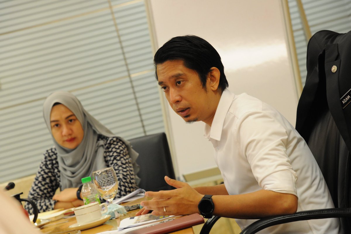 KBSMalaysia on Twitter: "SESI PERJUMPAAN YB TIMBALAN MENTERI BELIA DAN SUKAN BERSAMA PENGURUSAN ...