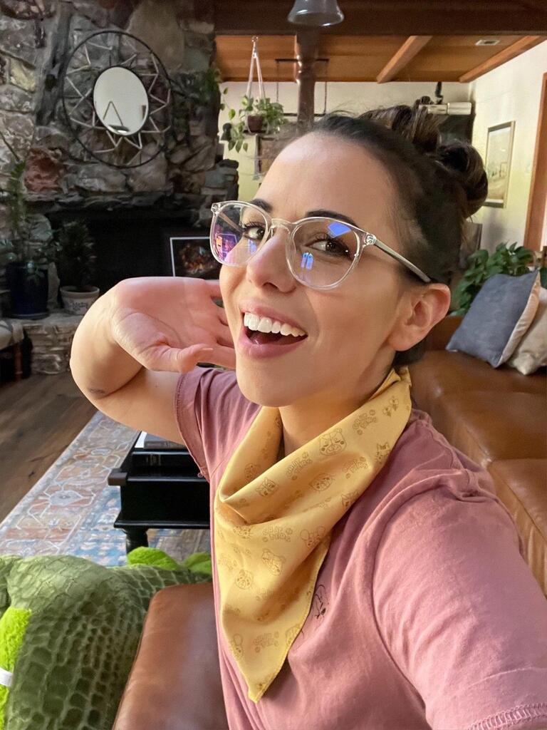 Pretty Older Women On Twitter Laura Bailey 40 Via R