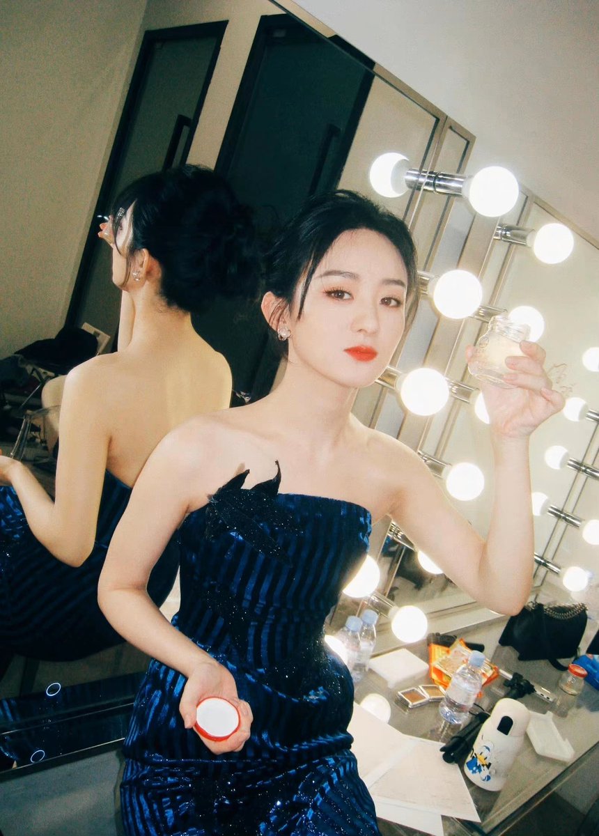 cdrama tweets on Twitter: "#ZhaoLiying’s studio shares backstage snaps as she gets ready for Yan ...