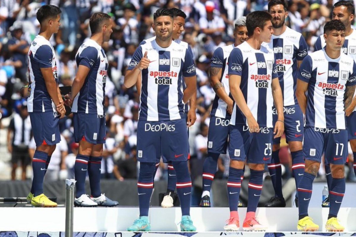 Revive la apoteósica presentación del defensa Carlos Zambrano en ...