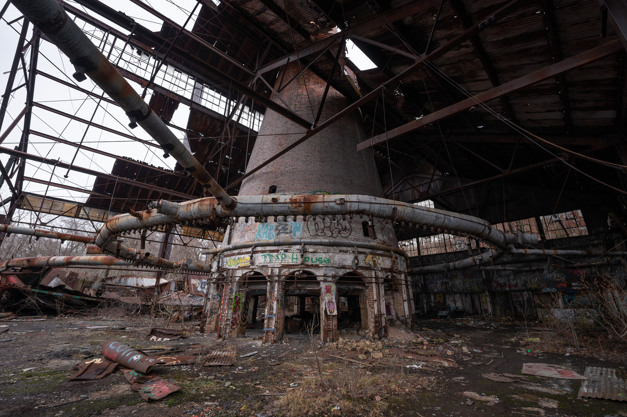 Viral Shark Tweets on Twitter: "went to a glass factory https://t.co/yBsswxrfQe" / Twitter