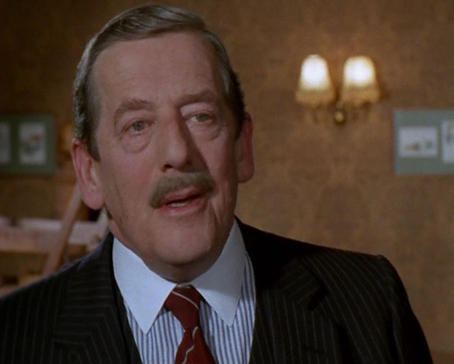 Archivetvmusings on Twitter: "It had quite the guest cast - George Baker, Michael Melia, Del ...