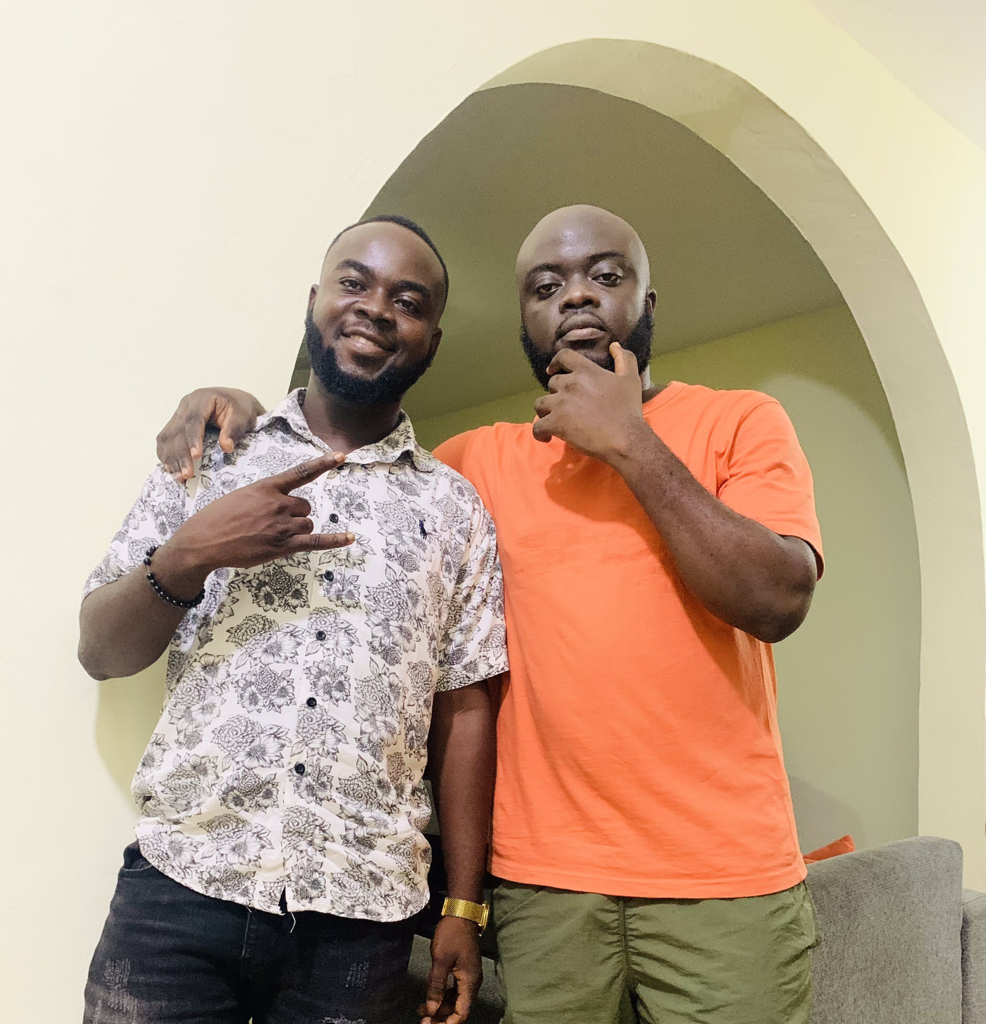 Alpha SarkCess🇬🇭😊♥️ on Twitter: "Team Big Ivy surprises Kwadwo Sheldon and wishes him a happy ...